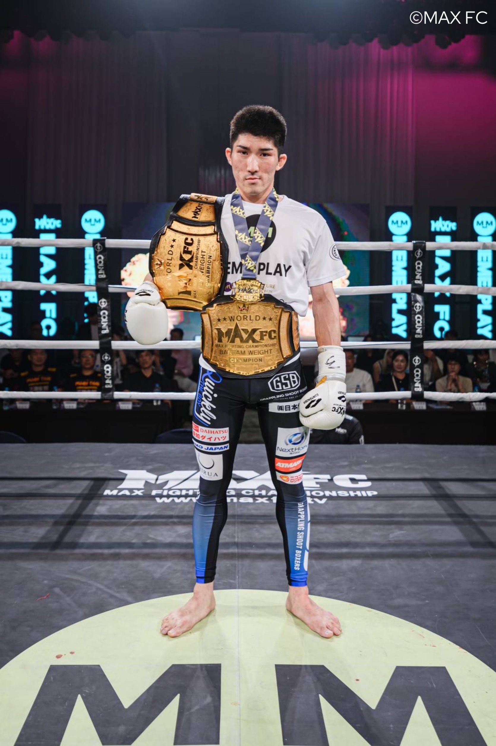 【MAX FC】佐藤執斗が完全KO勝利で二階級制覇、復活をアピール - SHOOTBOXING｜シュートボクシング